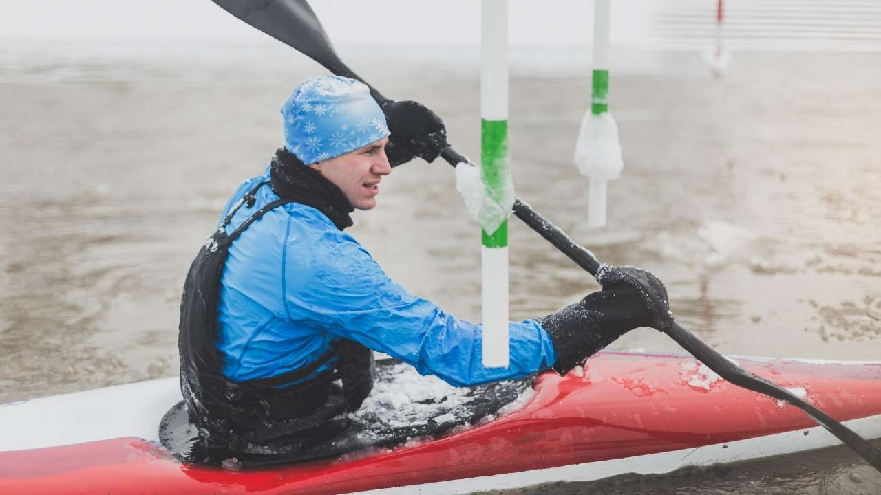 Kayaking 101 (Complete Source For Beginners)