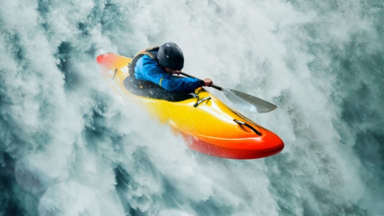 How to Decorate Your Kayak